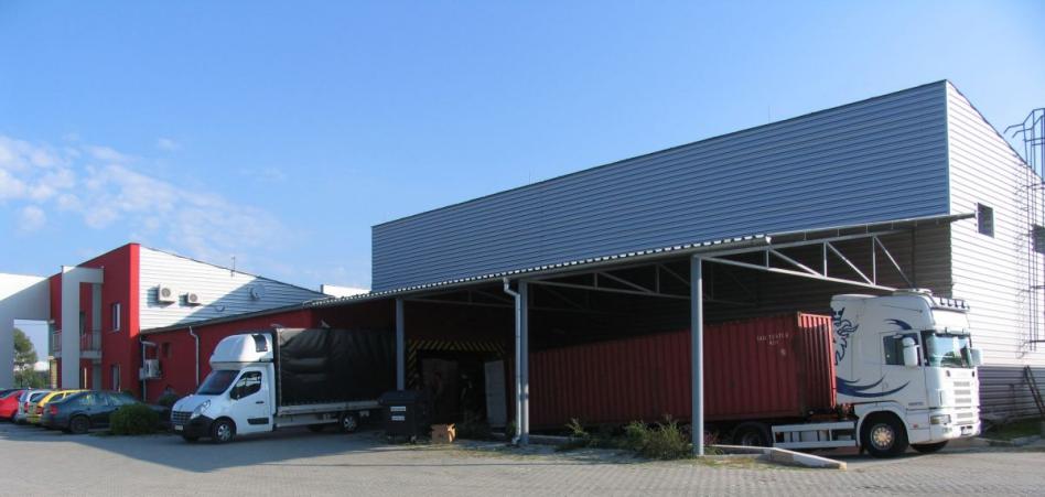 Best car accessories company store
